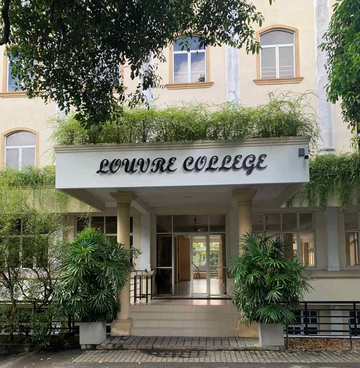 Louvre College - We Will Reach Every Goal.